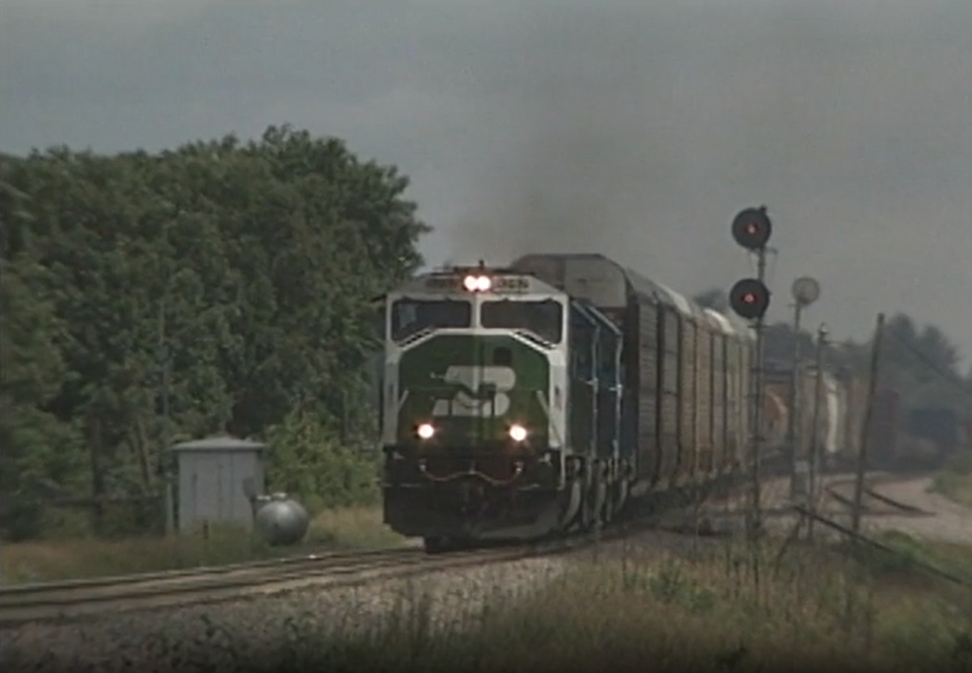 Fast Freight on BNSF's Northern Transcon - VRF.tv